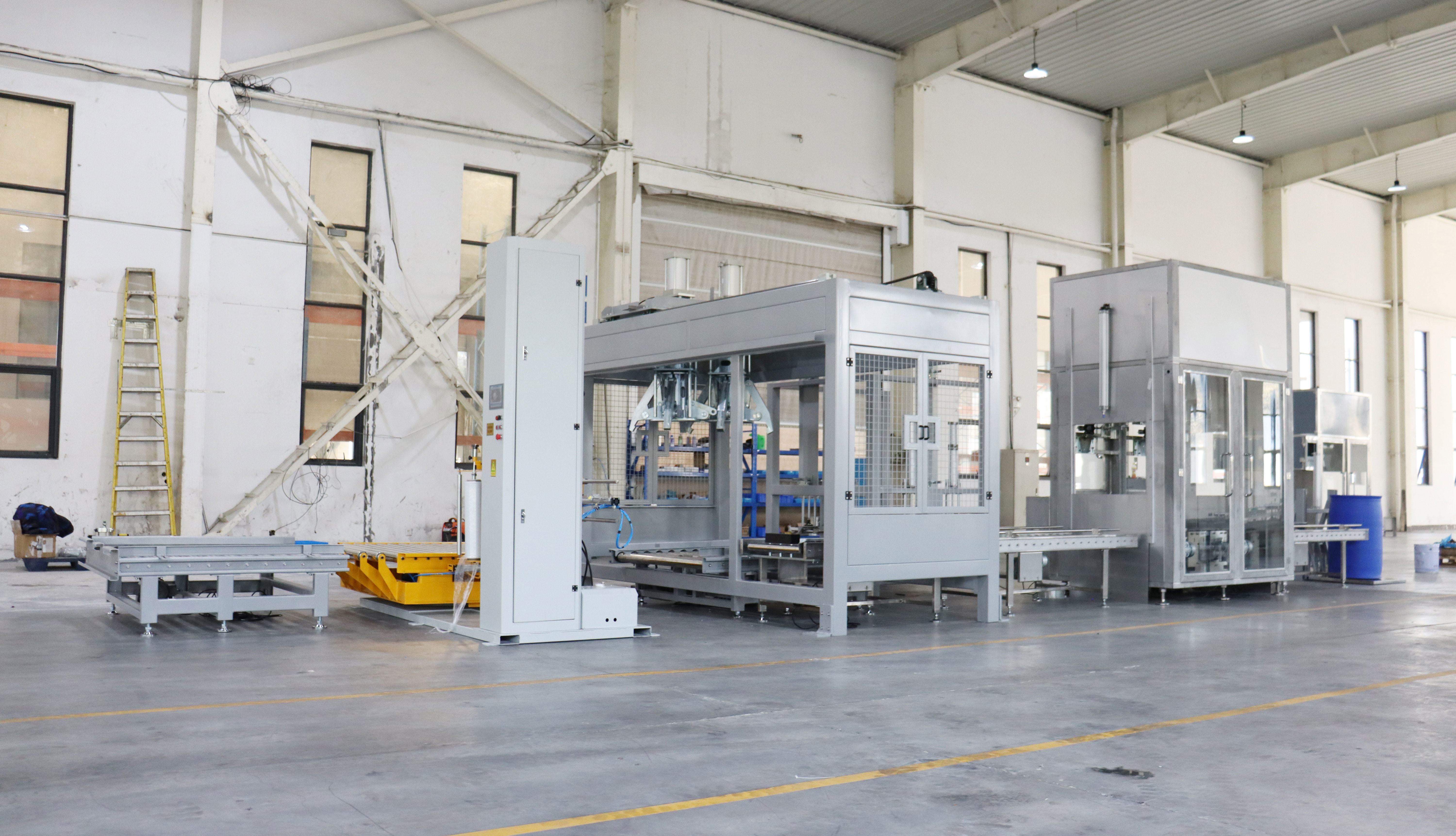 Square Barrels Chemical Coating Filling Machine Line CE Automated ...